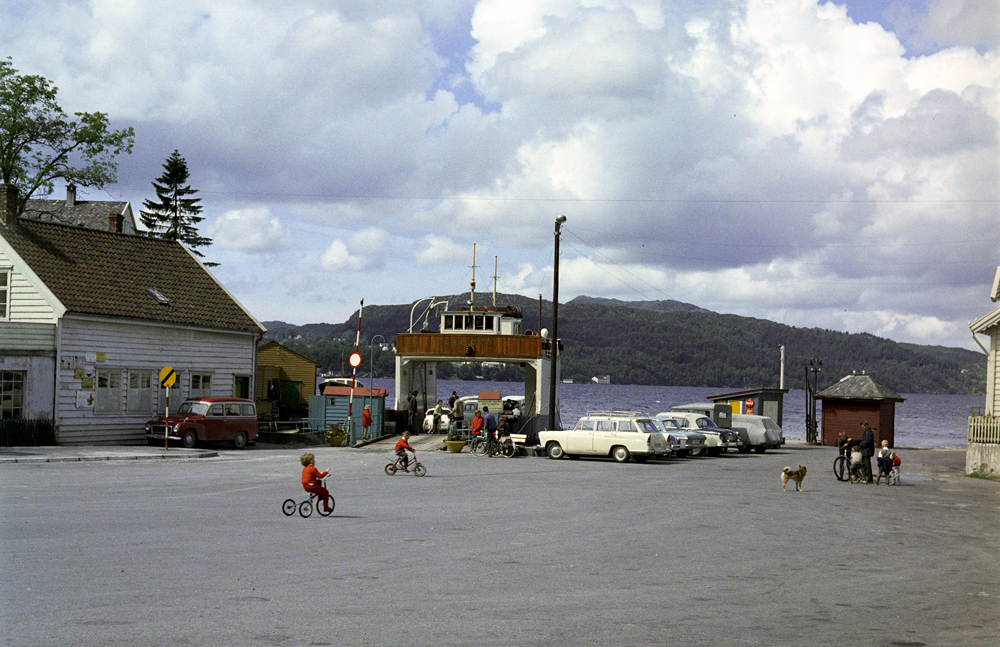 Salhus ferjekai - DigitaltMuseum