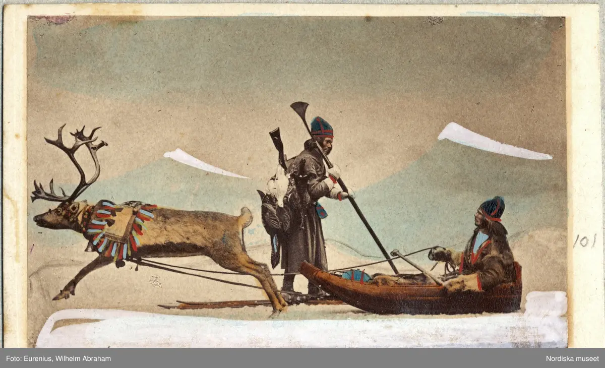 Dräktdockor skulpterade av C A Söderman föreställande två män i samiska ...