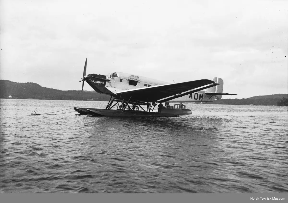 Svensk/tysk fly SE-ADM. Ju52 1/m. Test av torpedoer for Luftwaffe i ...