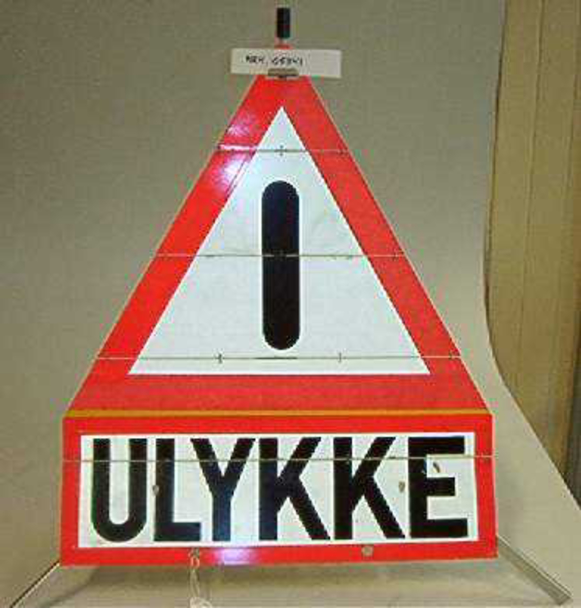 Trafikkskilt - Justismuseet / DigitaltMuseum