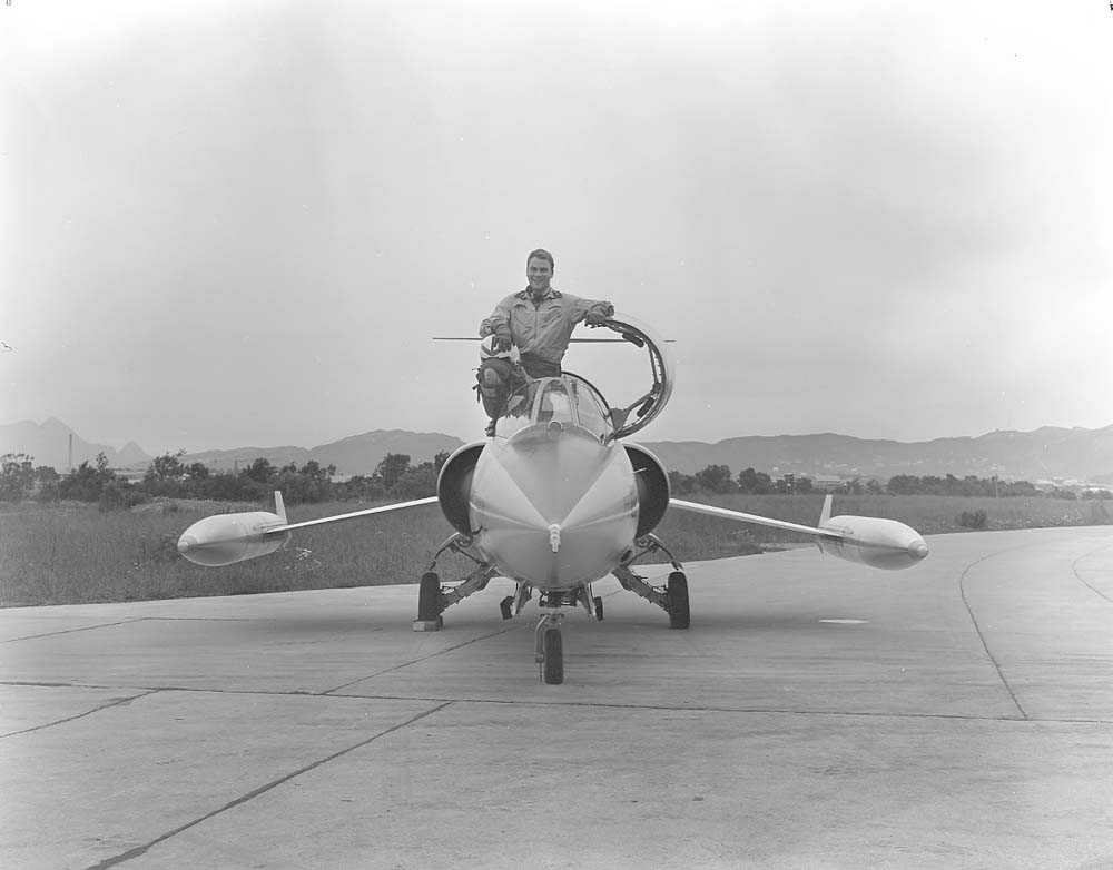 Spesielt portrettfoto av jagerflyger ved 331 skvadron, Bodø flystasjon ...