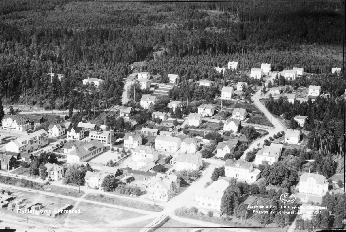 Flygfoto över Limmared - Vänersborgs museum / DigitaltMuseum