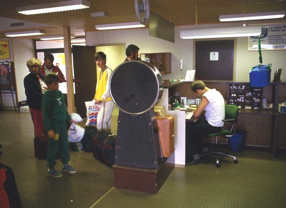 Lufthavn/Flyplass. Stokmarknes/Skagen. Interiørbilde fra flyterminalen ...