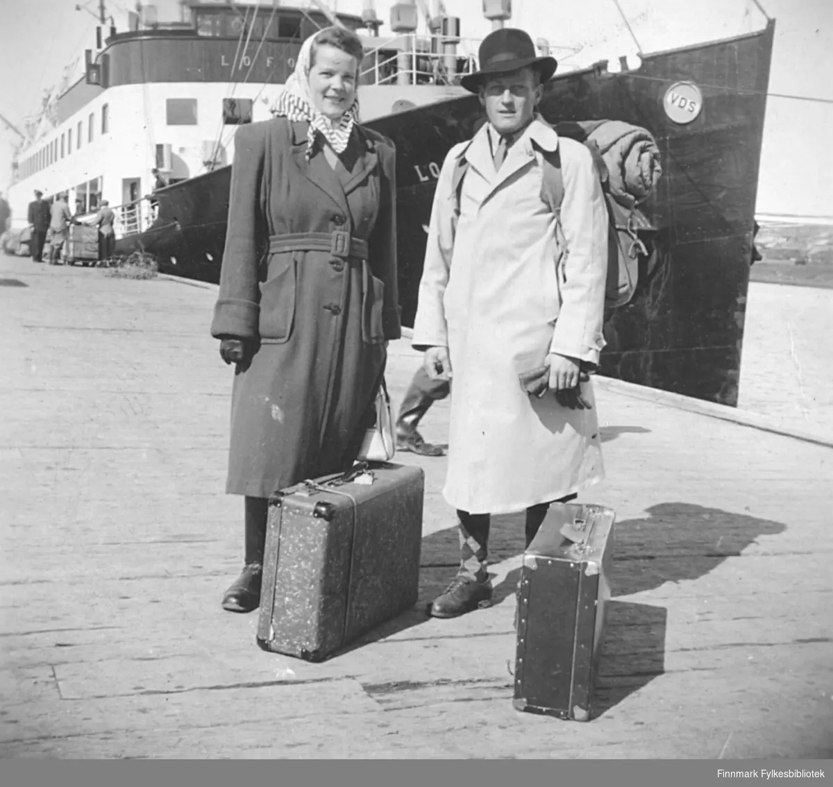 Ragnhild og Fritz Ebeltoft klar for bryllupsreise 14.5.1949. De skal ... Ragnhild og Fritz Ebeltoft klar for bryllupsreise 14.5.1949. De skal ...