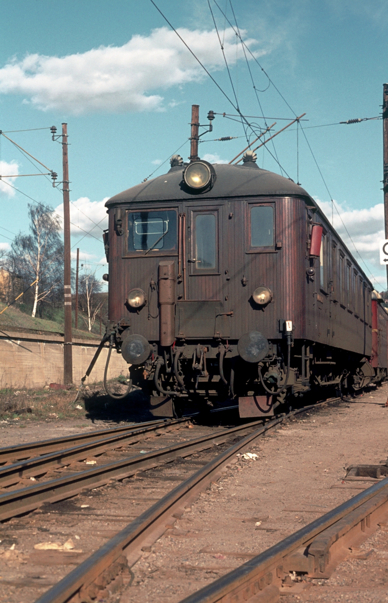 NSB styrevogn type BFS 65 "Ubåt" i Lodalen, Oslo Ø. - Akershusbasen ...