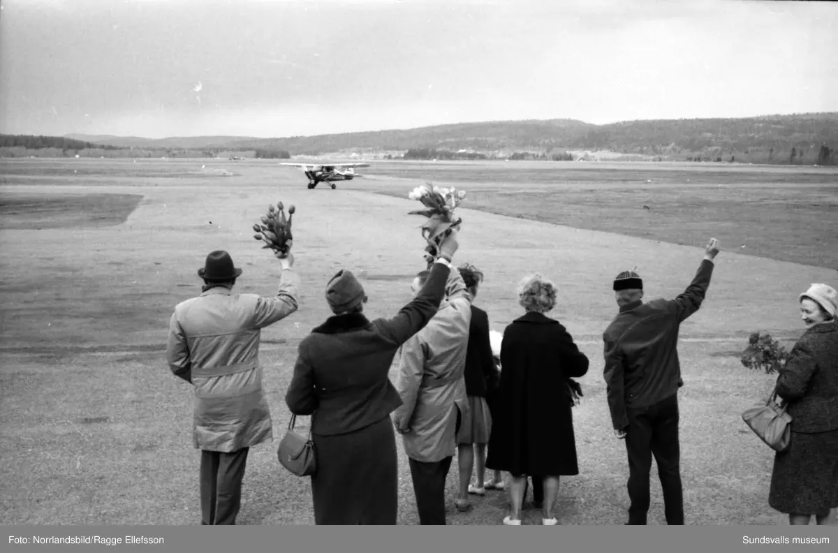 Inger Eriksson, Sveriges yngsta flygarflicka, flög mellan Jönköping och ...