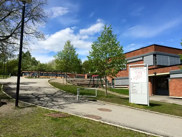 Linderud skole (1964) - KulturPunkt