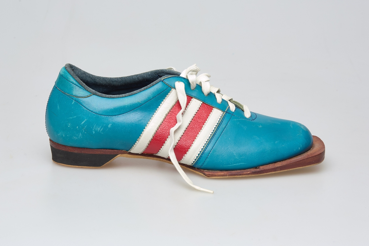 Sko - Mjøsmuseet / DigitaltMuseum