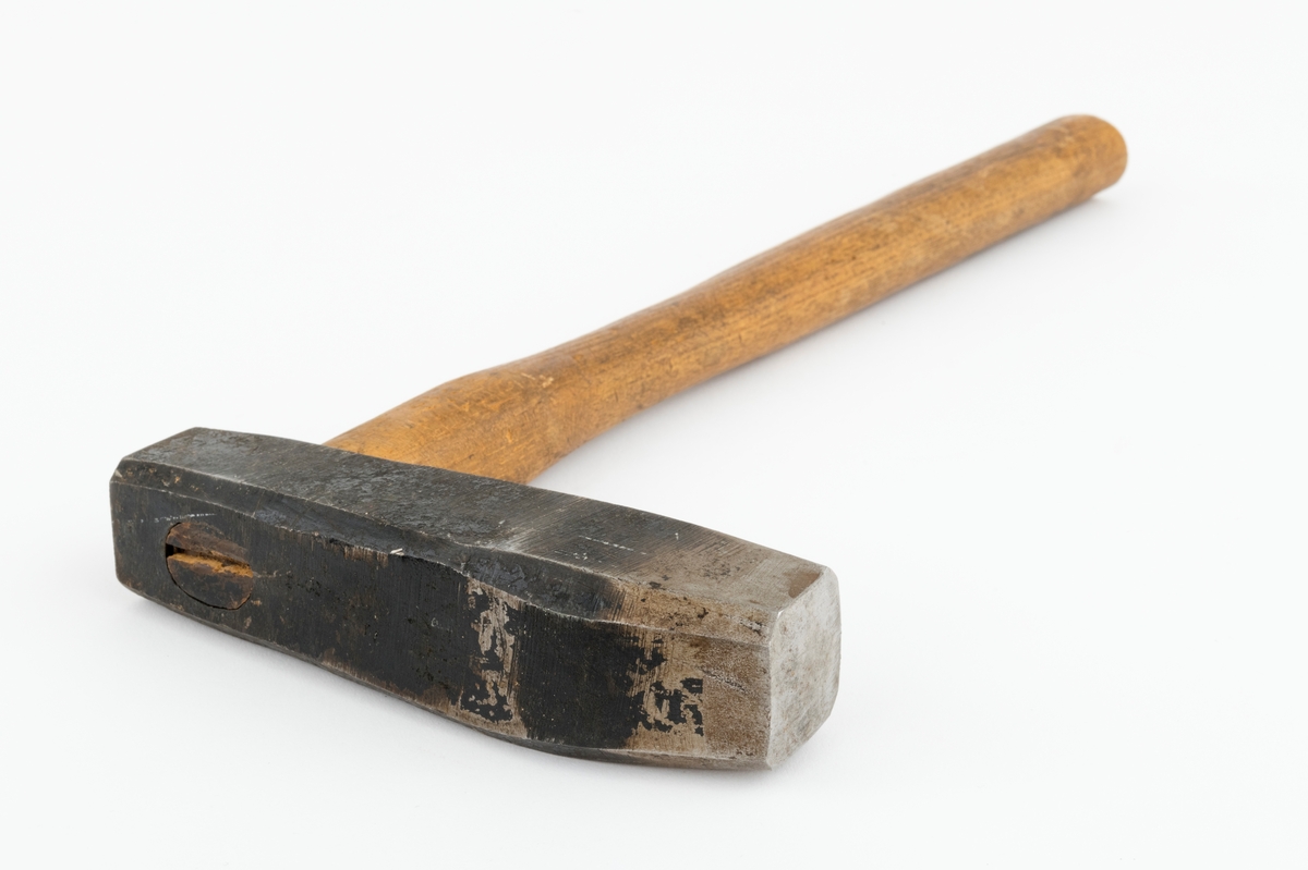 Hammer - Anno Norsk skogmuseum / DigitaltMuseum