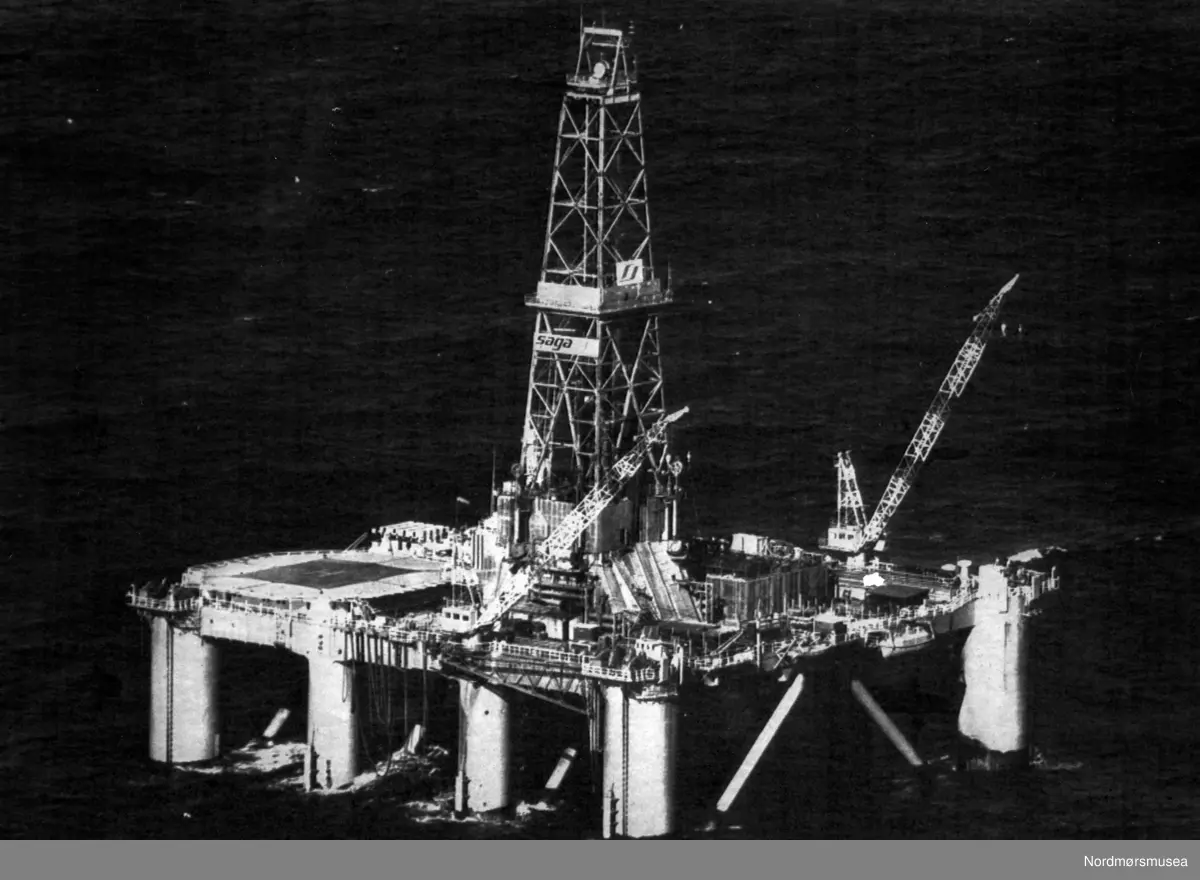 Snorre A eller Snorre TLP (Tension Leg Platform) er en oljeplattform på ...