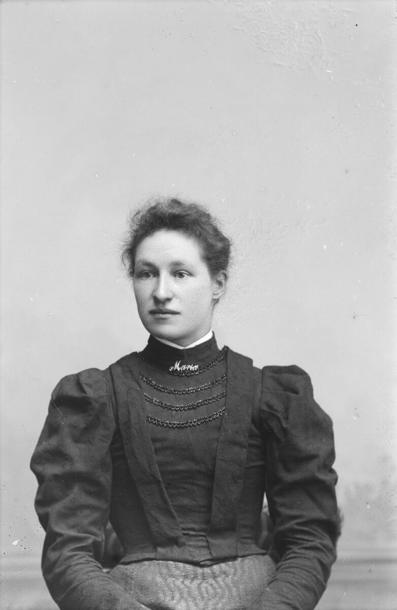 Maria Hammarberg; Ingår i porträttsamlingen från Knut Wallins ateljé ...