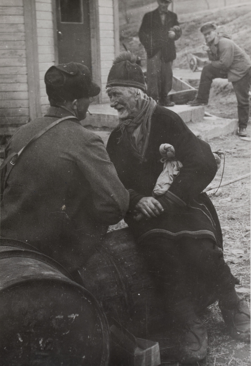KRIGEN 1940/NORD-NORGE - Forsvarets museer / DigitaltMuseum