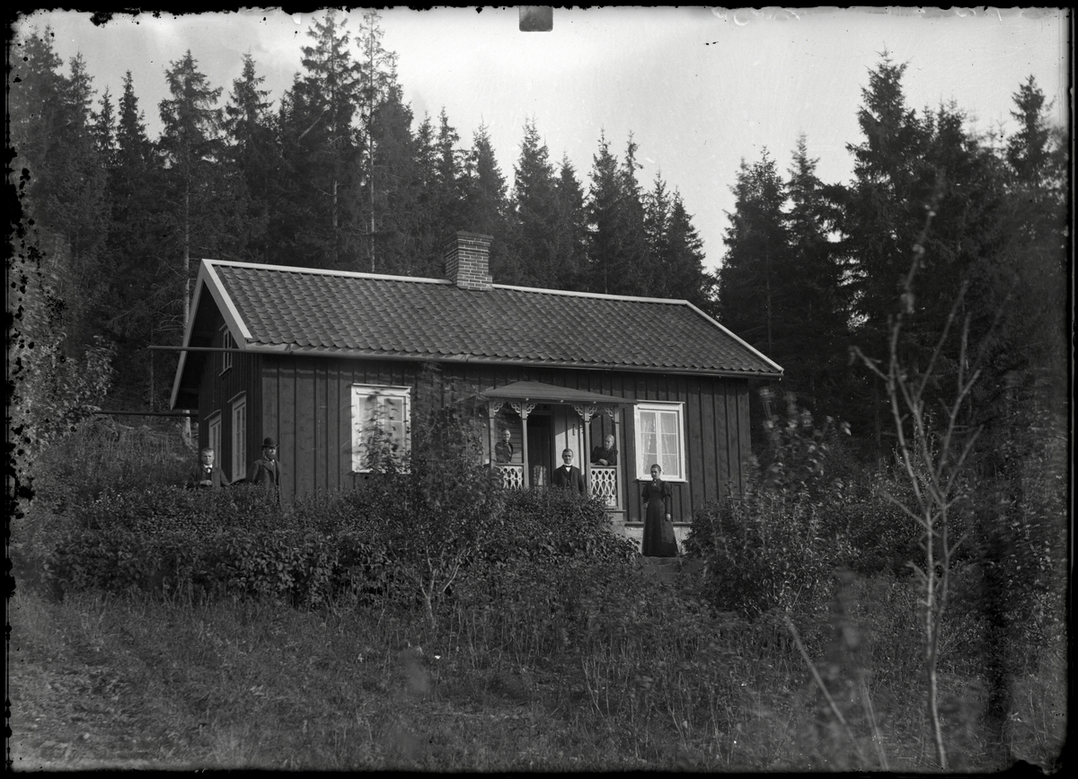Familj Vid Bostadshus Västergötlands Museum Digitaltmuseum
