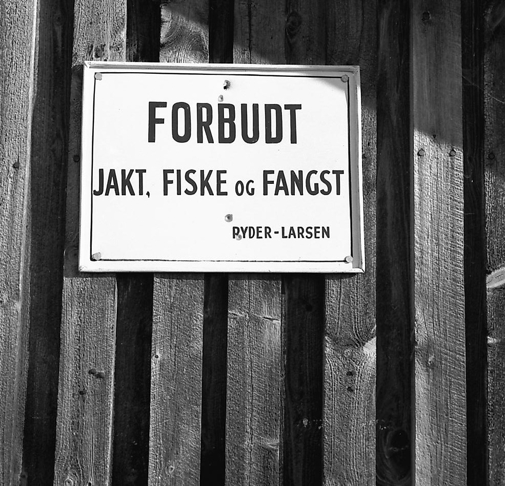 Fiske forbudt-skilt på privat fjell-eiendom. - Anno Musea i Nord ...