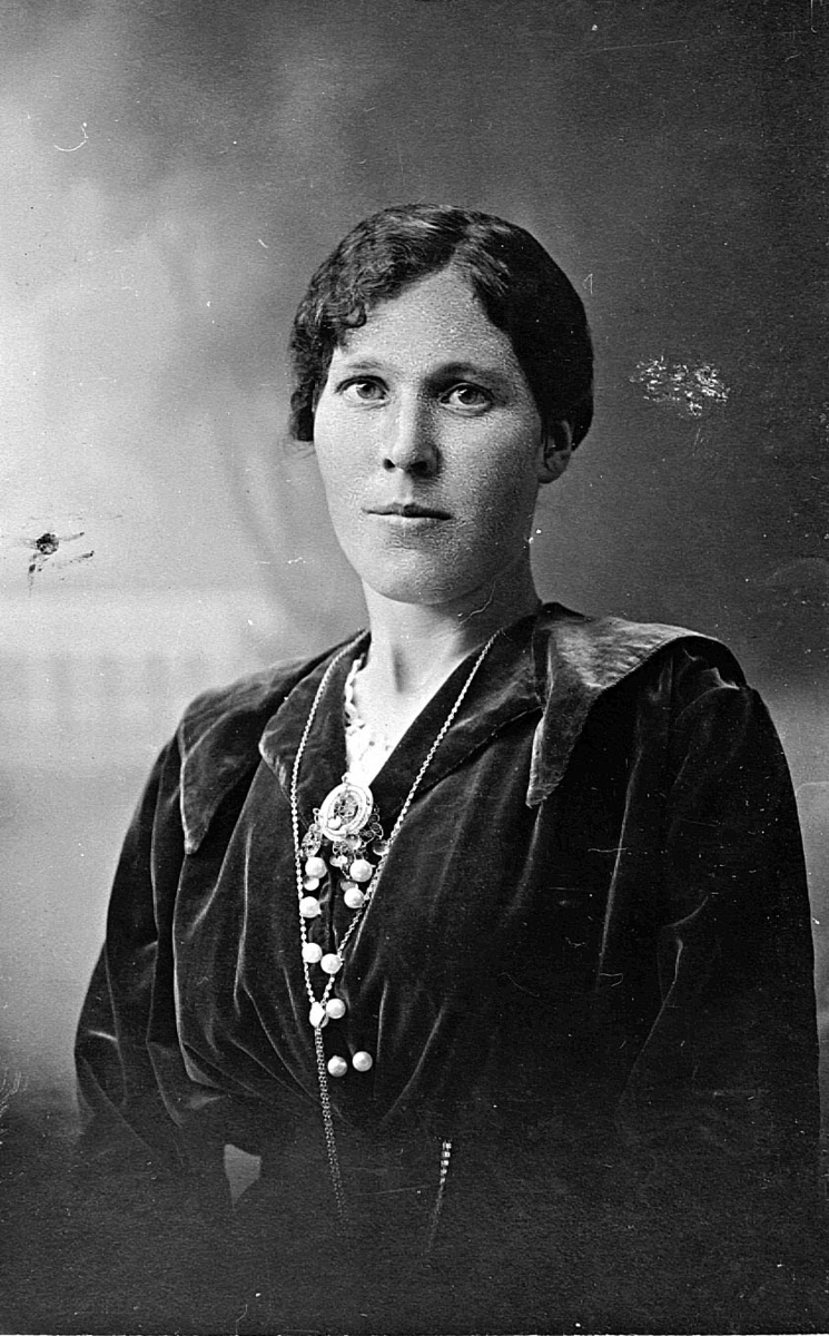 Selma Pettersen, Sagelvvatn - Midt-Troms Museum / DigitaltMuseum