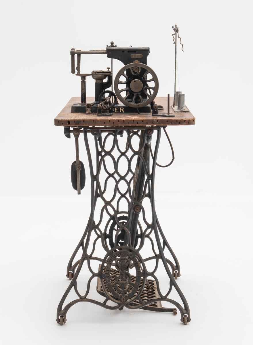 Symaskin - Anno Kongsvinger Museum / DigitaltMuseum