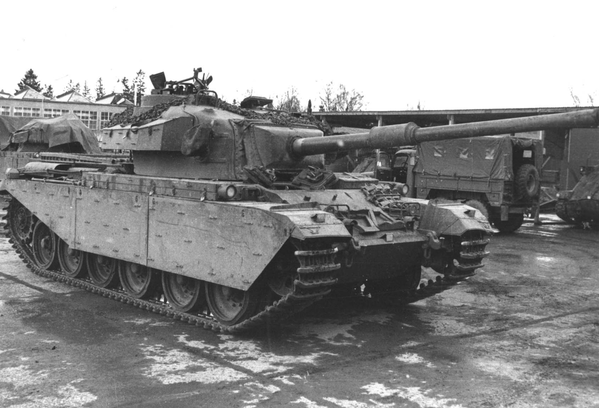 Stridsvagn 101 vid Skaraborgs regemente P4 - Garnisonsmuseet Skaraborg ...