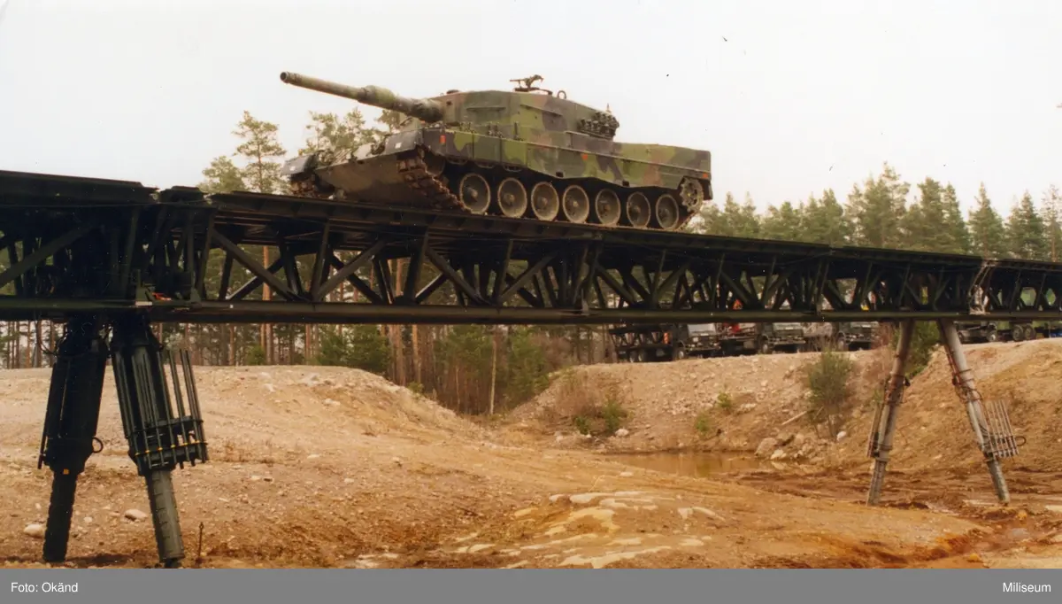 Krigsbro 6 (KB 6). Stridsvagn 121 "Leopard". - Miliseum / DigitaltMuseum