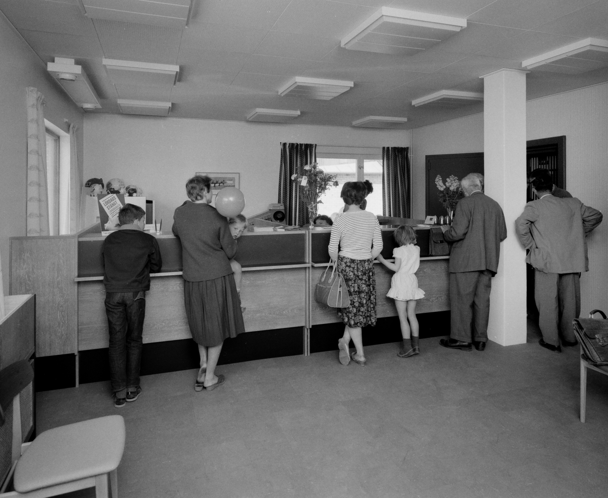 Invigning av Sparbankens nya kontor i Malmslätt, 1962. - Östergötlands ...