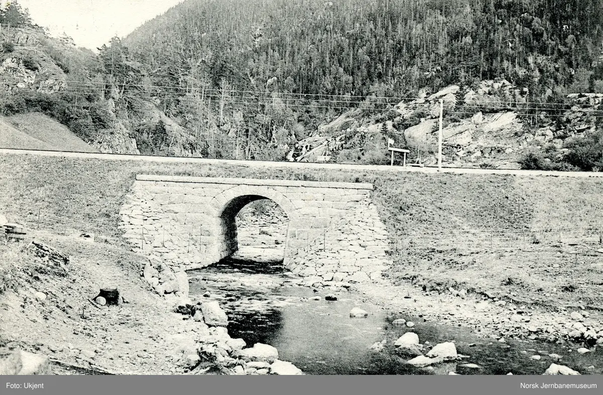 Steinselva bru ved Langstein, fotografert under anlegget av Hell ...