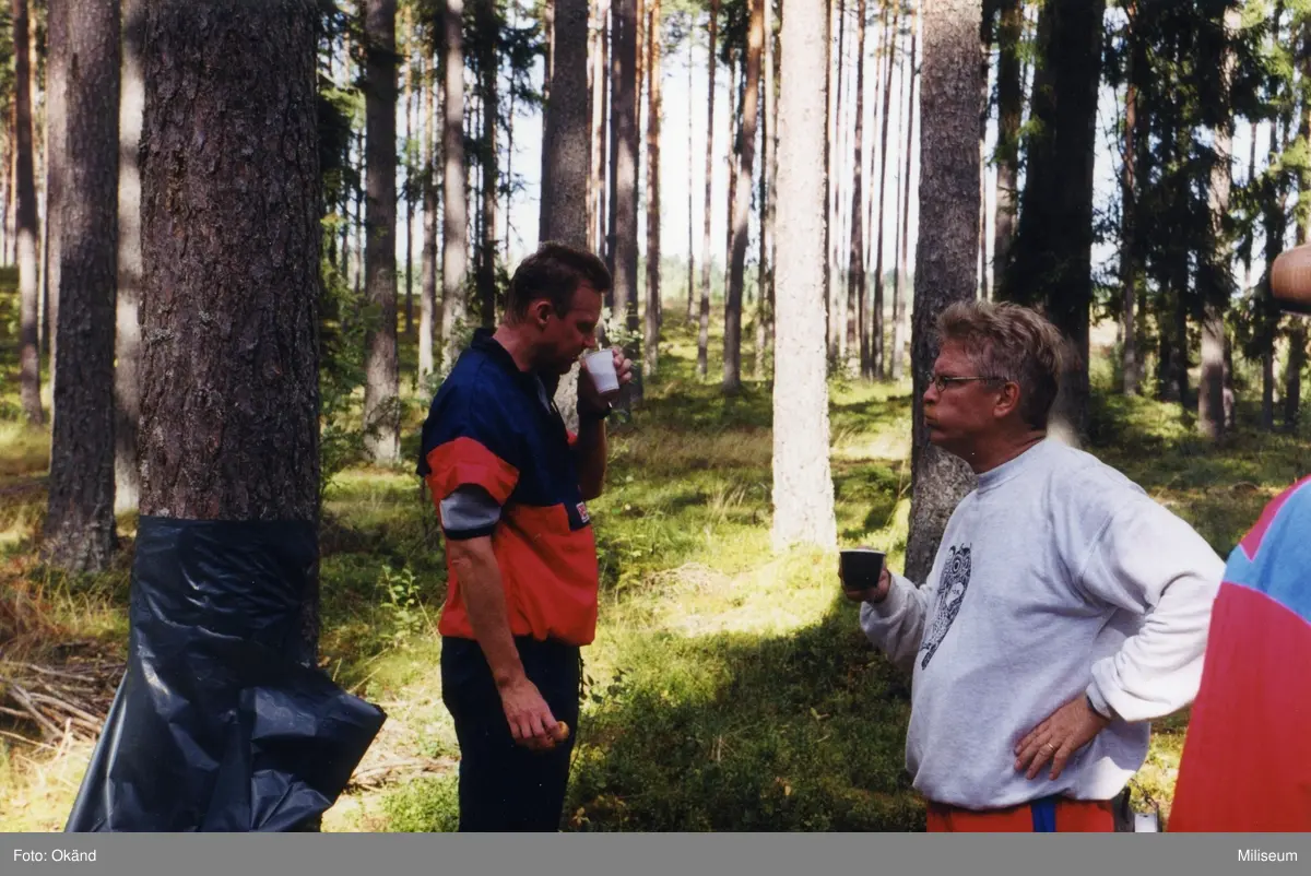Garnisonsmästerskap i orientering. Johan Ullman, Ing 2 och Harry ...
