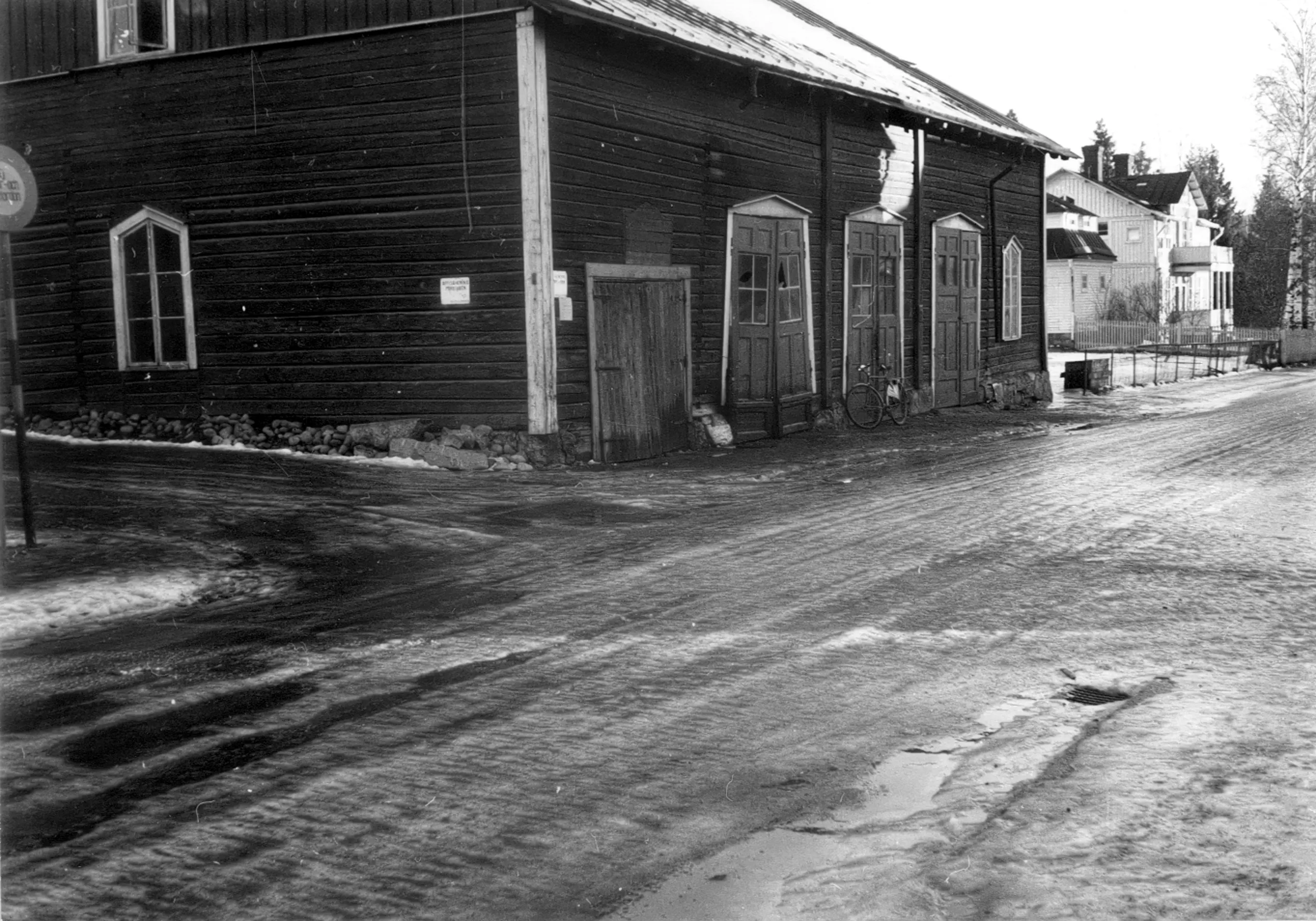 Spruthuset vid Hovsgatan, rivet på 1940-talet. Tomt nr 1 ...