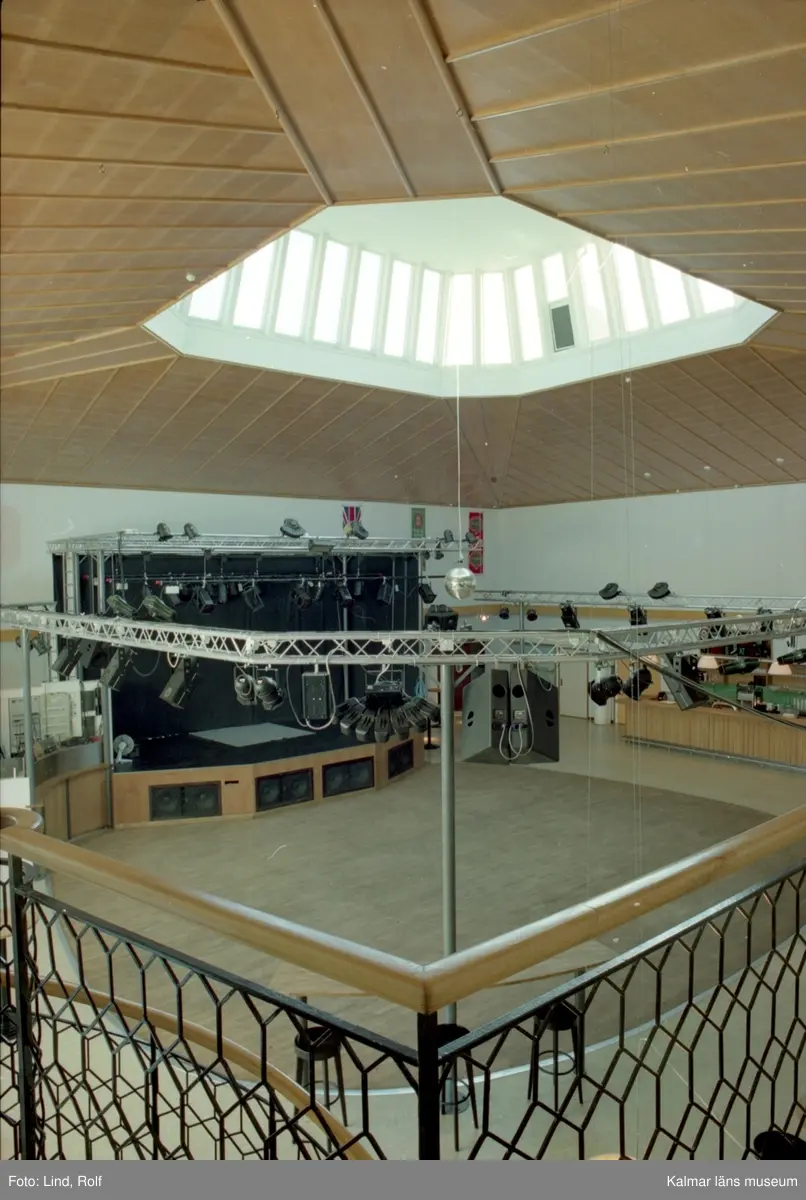 Gamla posthuset, Festsalen sedd från balkongen. - Kalmar läns museum ...