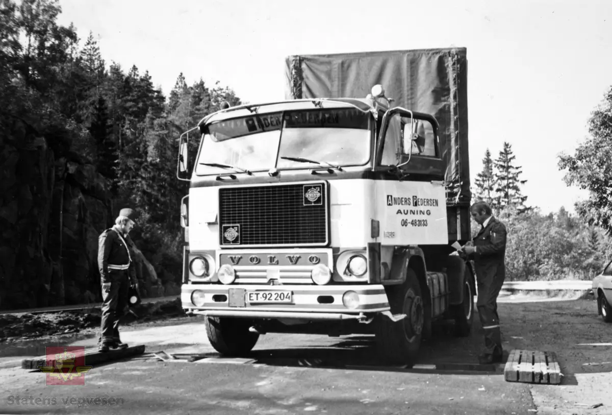Vektkontroll i Amtmannsvingen i Tvedestrand på 1980-tallet - Norsk ...