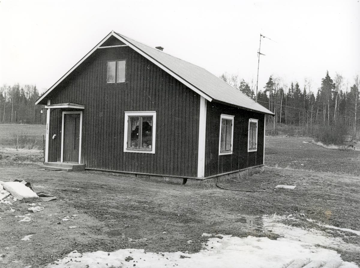 Soldattorp Nr 135, Hörnberga Bro. Fotograferat 1979. Fotograf Rainer ...