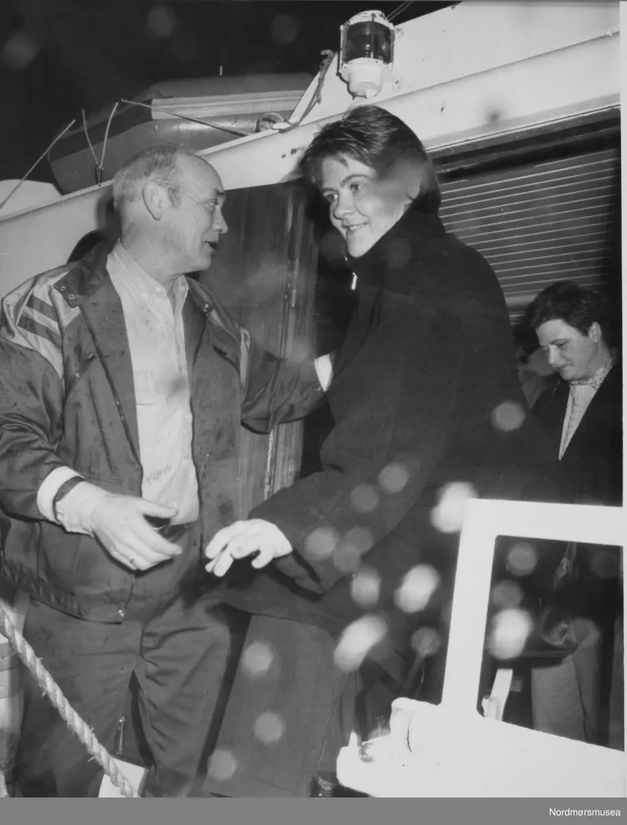 Kjell Hvitsand, kaptein på Halsaferga og aktiv i Geitbåtmiljøet. Bildet er fra avisa Tidens Krav ...