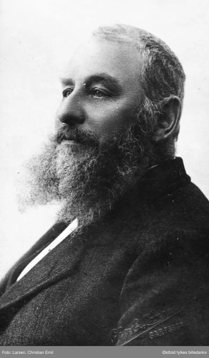 Carl Lindemann, ingeniør. Eier av Stenbekk Mølle i Tune. - Østfold ...