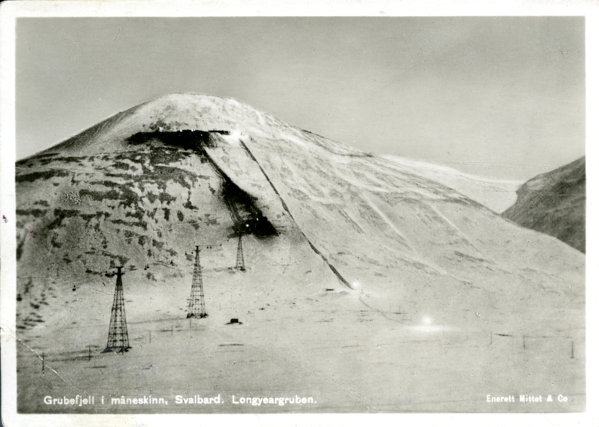 Gruvefjell i måneskinn. Foto Mittet postkort. - Svalbard museum ...