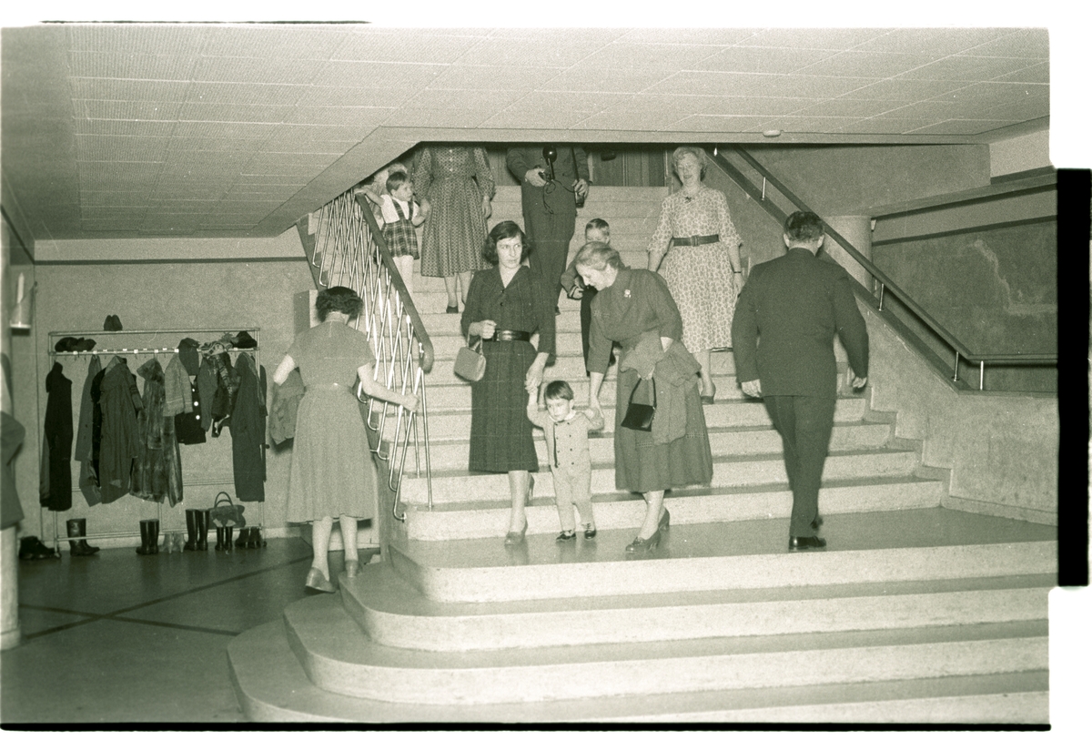 Juletrefest på Huset 30.12.1959. - Svalbard museum / DigitaltMuseum