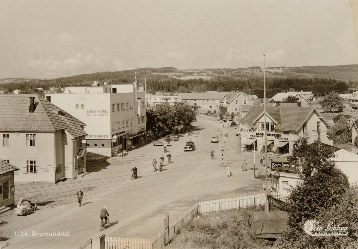 Postkort, Ringsaker, Brumunddal sentrum, Ringsakervegen riksveg 50 ...