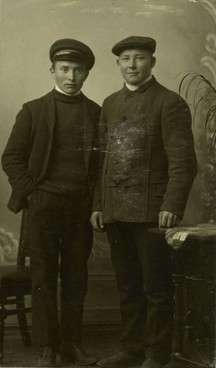 Peder Edvard Olsen og Abraham Abrahamsen - Midt-Troms Museum ...