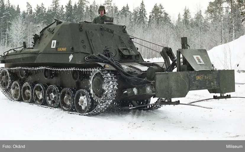 Pansarvärnskanonvagn m/43. Aggregat med fjäderblad. - Miliseum ...