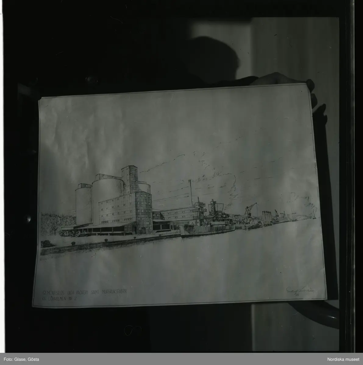 Cementas nya silos på Lövholmen, 1946. - Nordiska museet / DigitaltMuseum