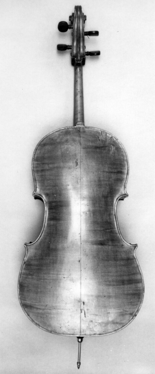 Cello - Ringve Musikkmuseum / DigitaltMuseum