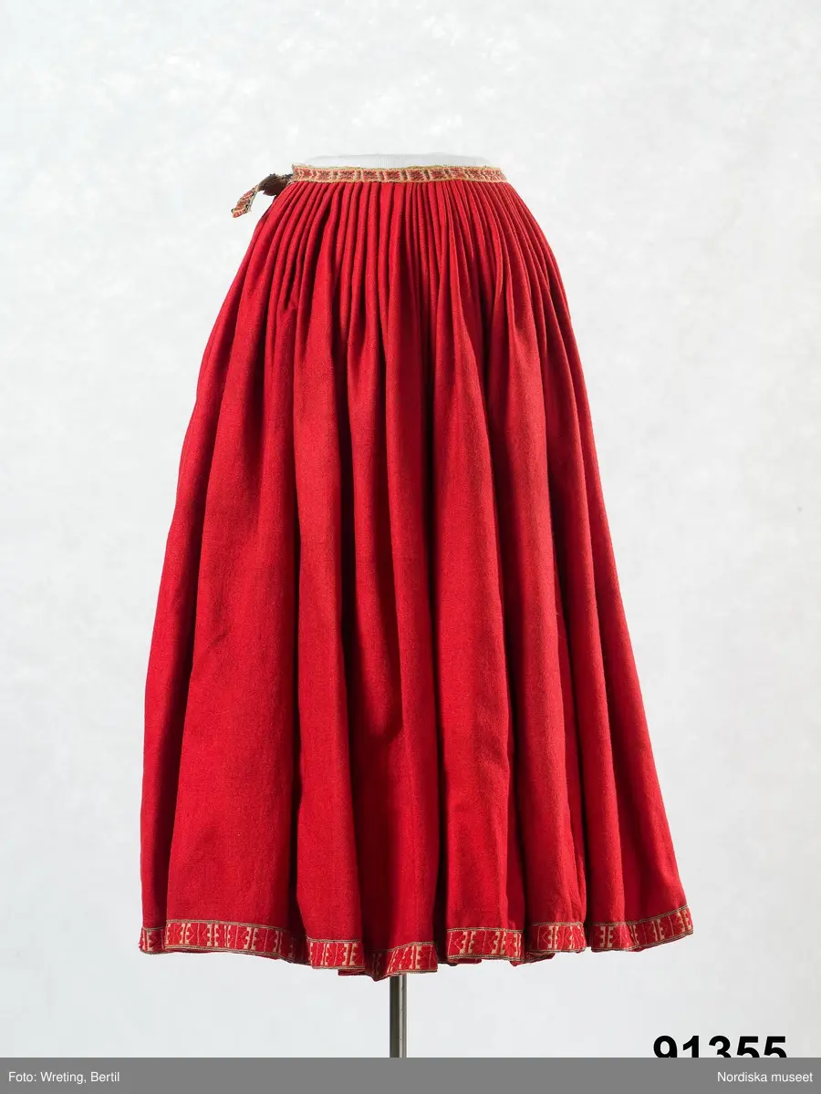 Kjol - Nordiska museet / DigitaltMuseum