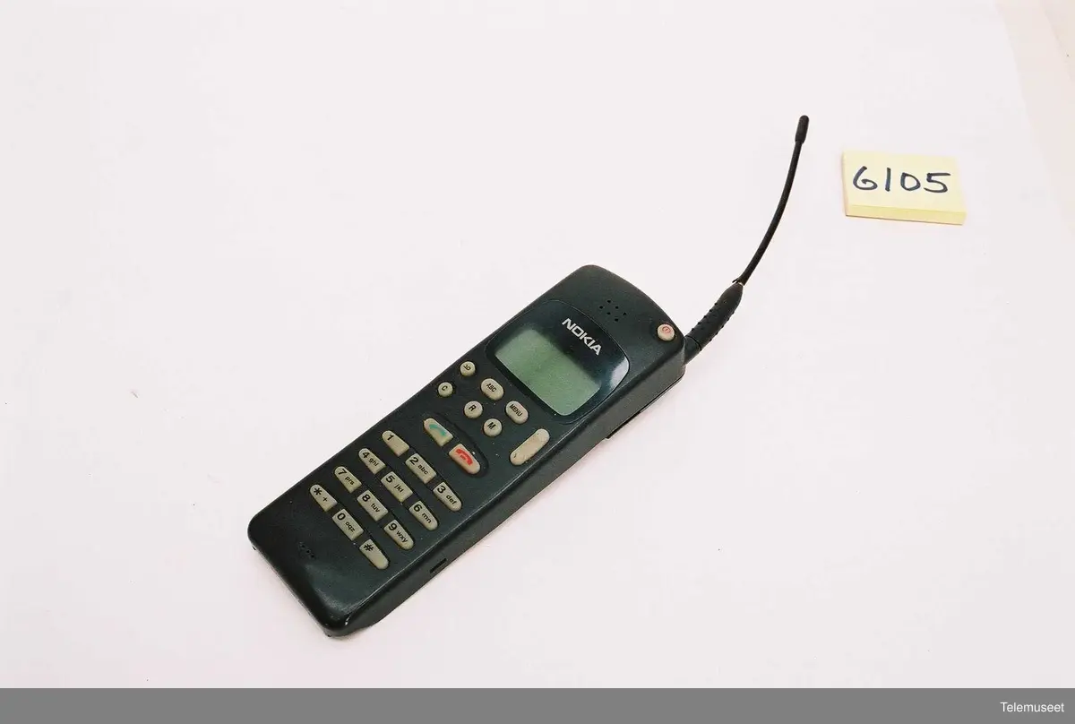 Mobiltelefon - Norsk Teknisk Museum / DigitaltMuseum