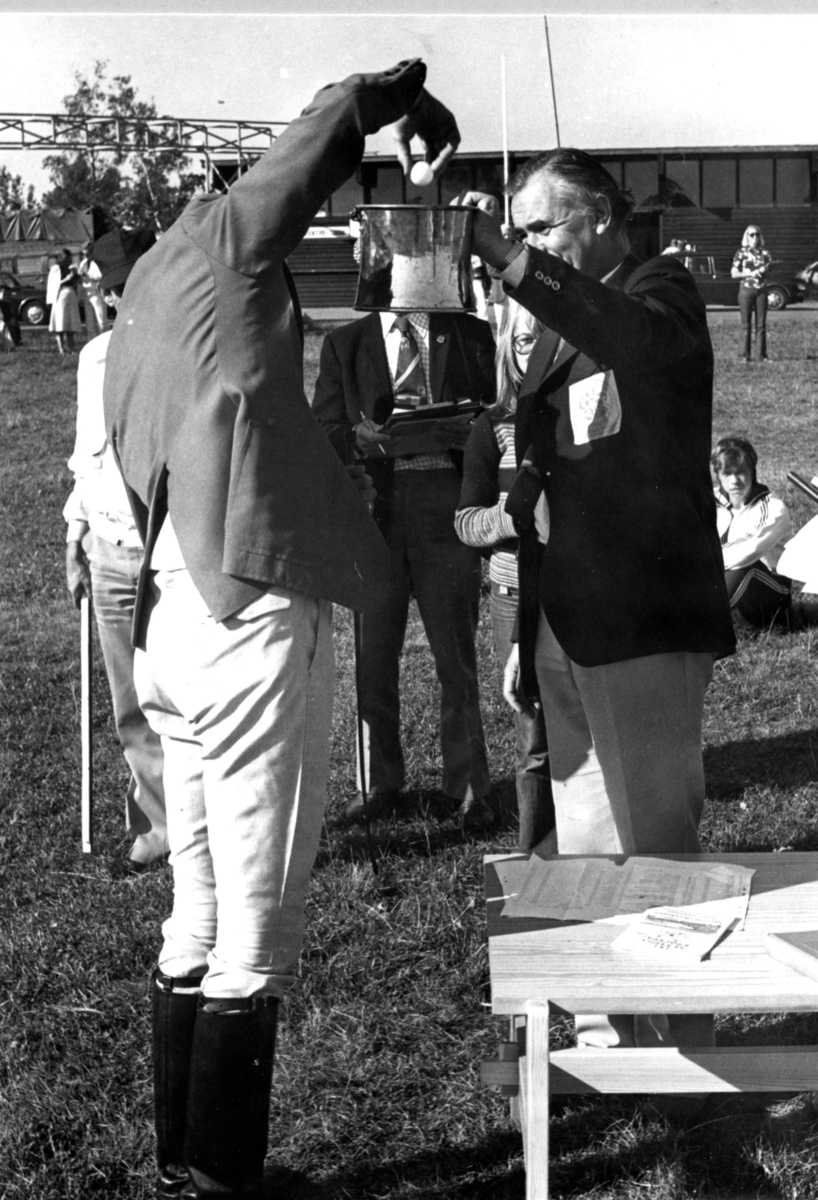 Modern Femkamp VM, Jönköping. Ryttare, lott-dragning. - Miliseum ...