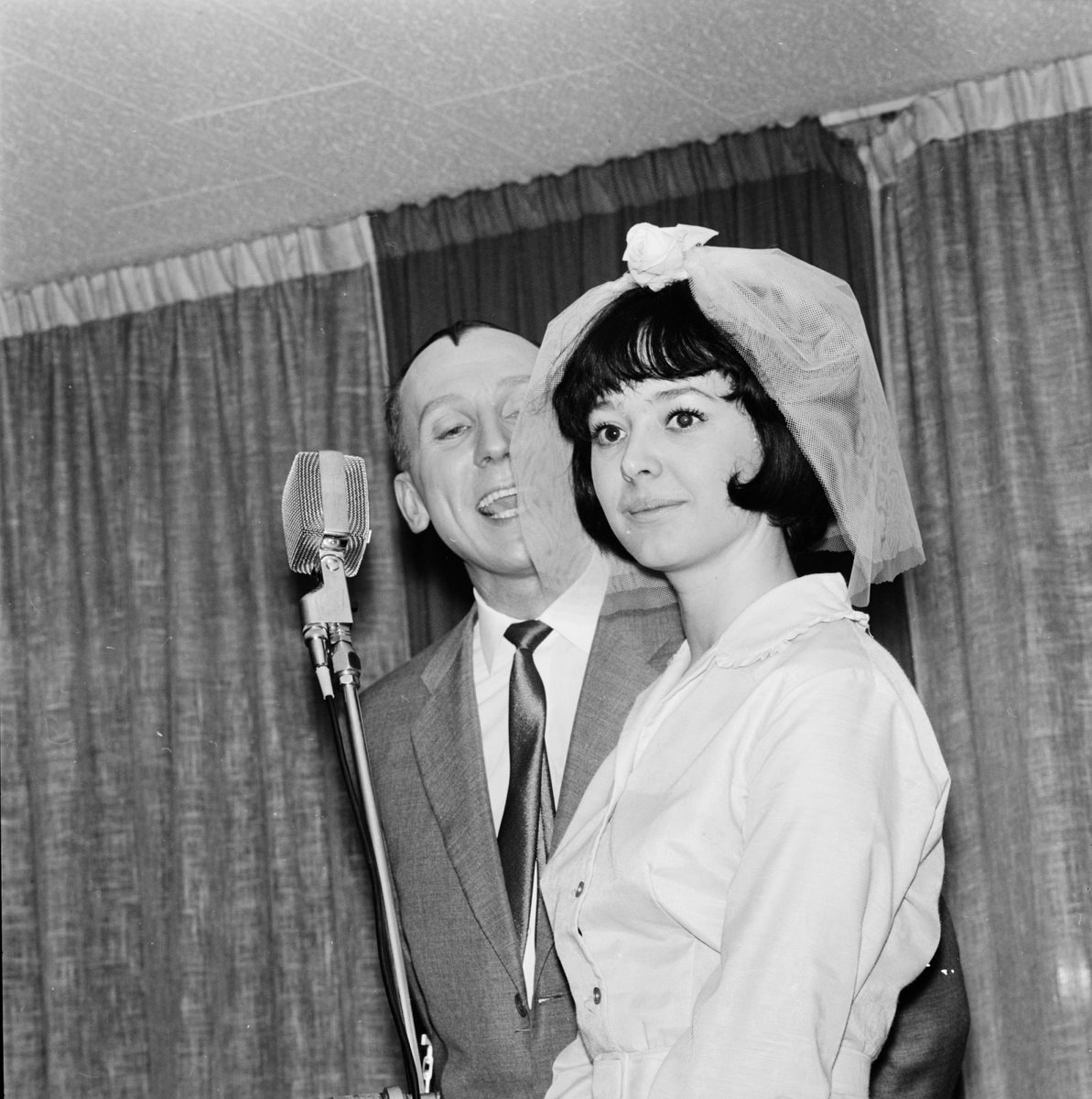 Kabaré med Rune Ek och Monika Lind, Uppsala, 1964 - Upplandsmuseet ...