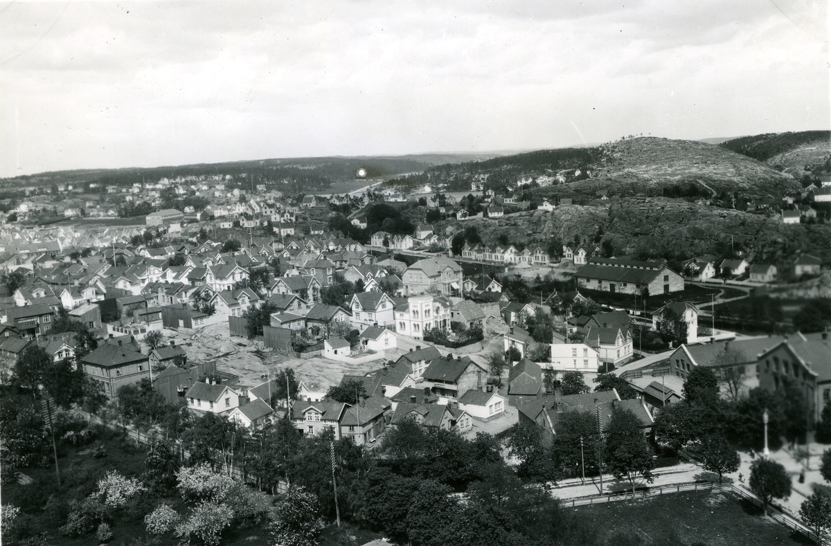Fredrikstad, Vestsiden, Apenesfjellet syd bygningene tv foran, (foto er ...