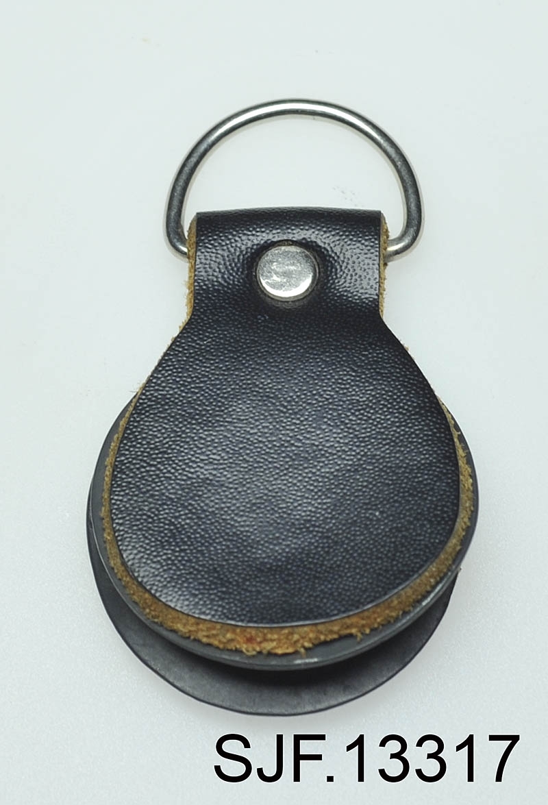 Leather straightener - Anno Norsk skogmuseum / DigitaltMuseum