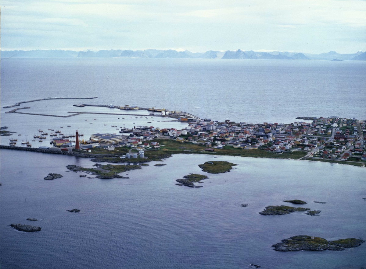 Flyfoto av Andenes. - Sør-Troms Museum / DigitaltMuseum