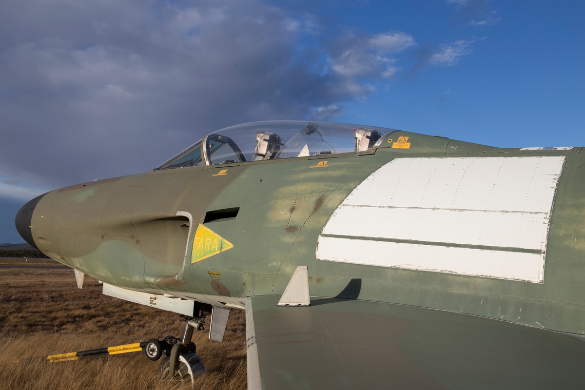 Flygplan - Flygvapenmuseum / DigitaltMuseum