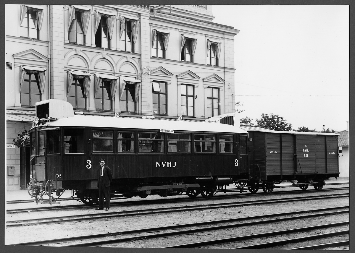 Norsholm - Västervik - Hultsfreds Järnvägar, NVHJ motorvagn X2 och NVHJ ...