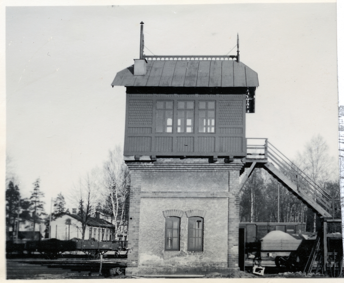 Växeltorn vid Sandviken station. - Järnvägsmuseet / DigitaltMuseum