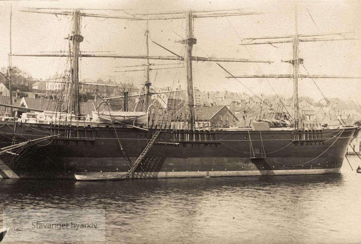 "Samhold" i Vågen - Stavanger byarkiv / DigitaltMuseum