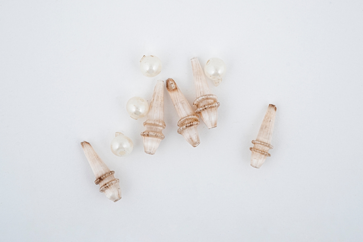 Perler - Museene i Akershus / DigitaltMuseum